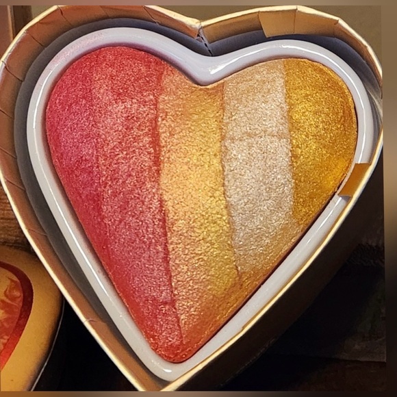 Makeup Revolution | Makeup | Revolution Heart Multi Color Highlighter ...